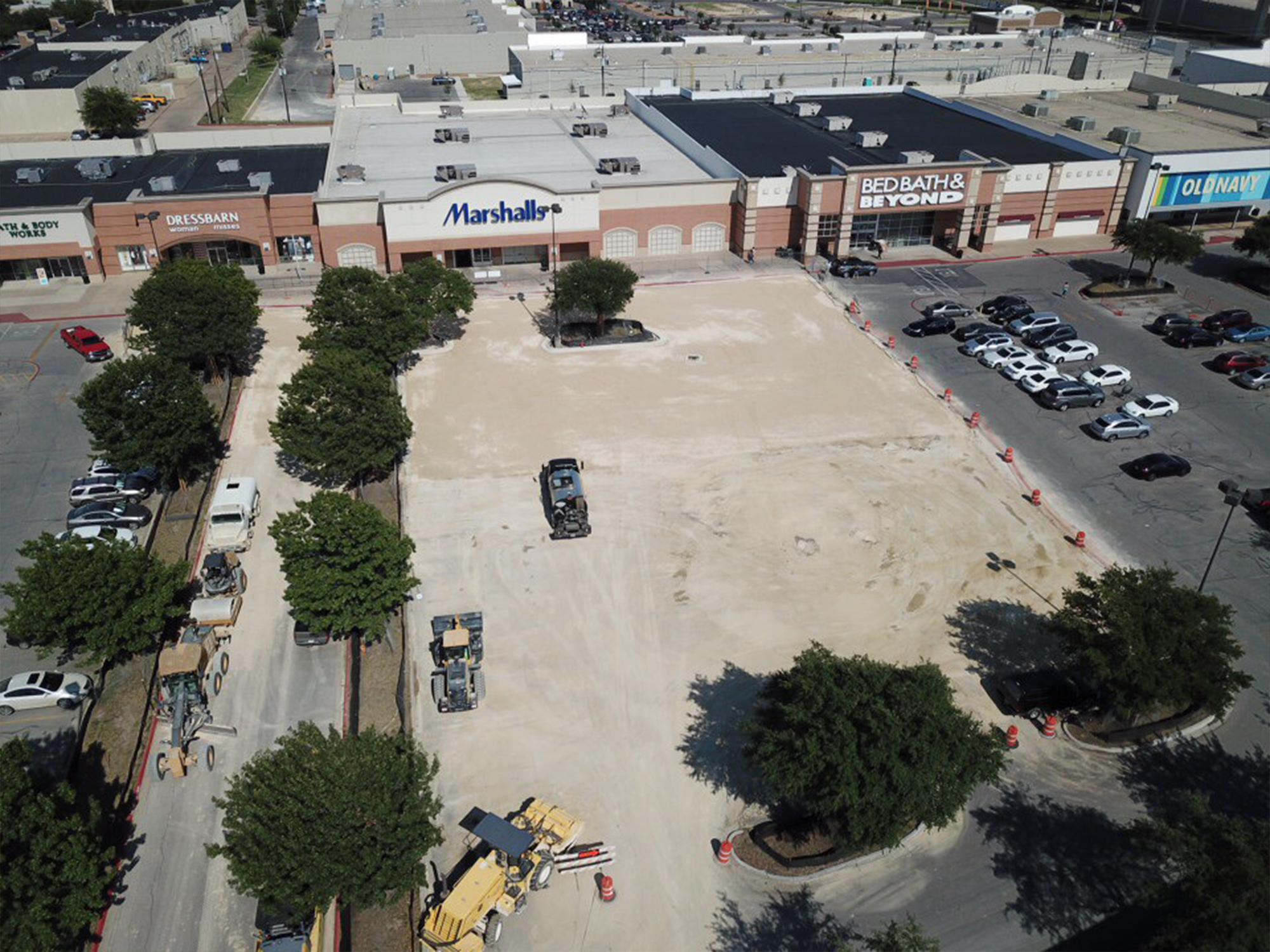 Alpha Paving Is The Choice for Austin Retailers.
